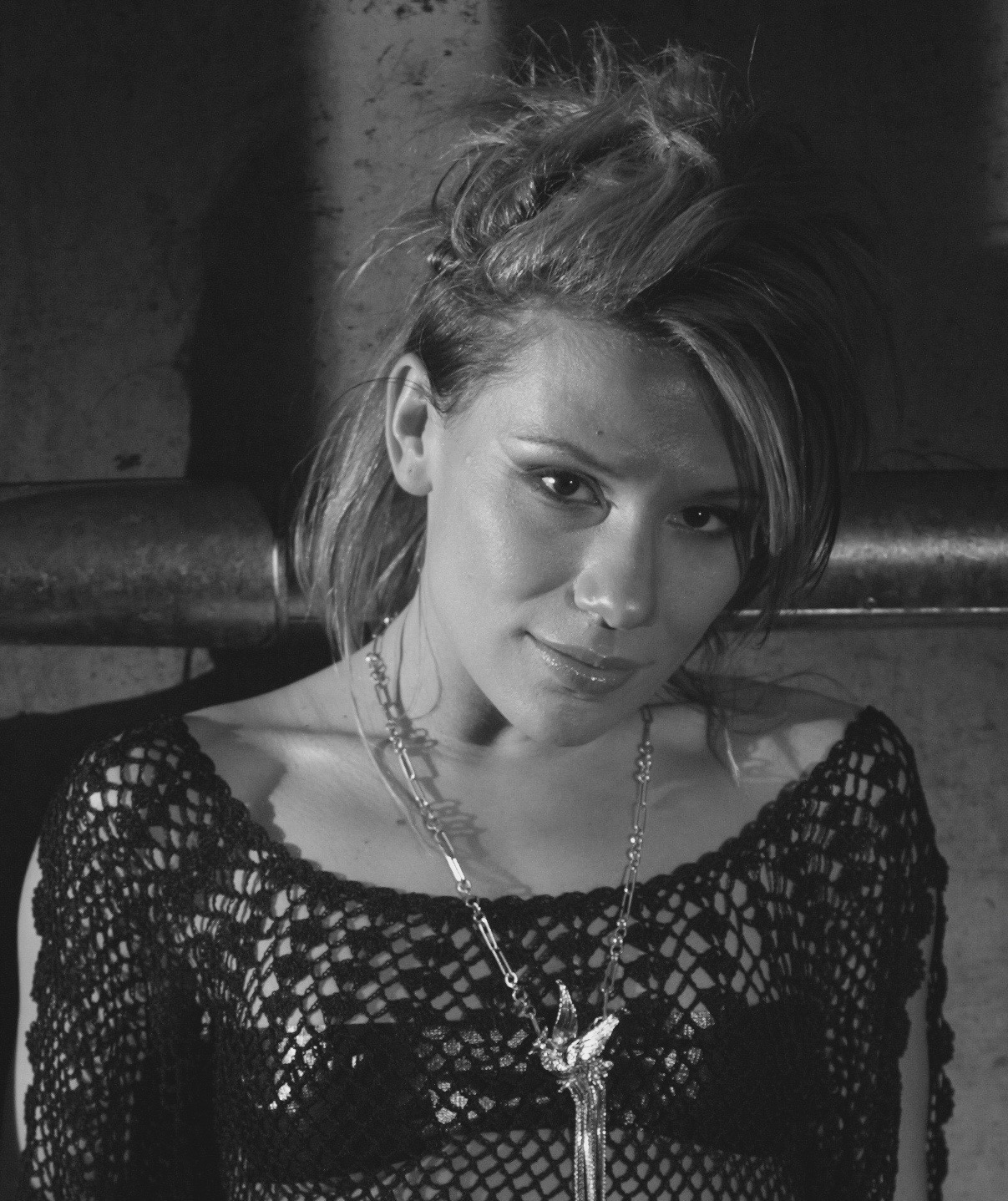 About Us – Bachelor Girl